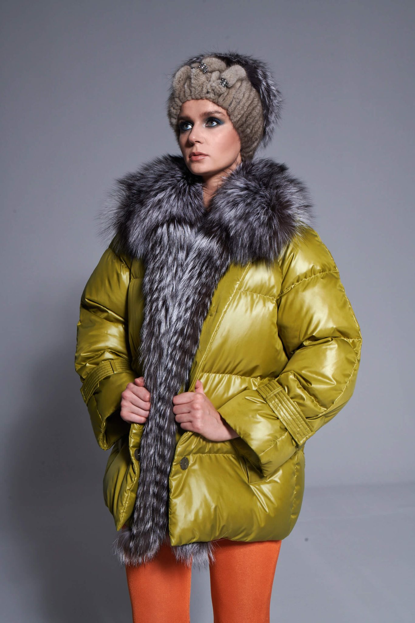 How to Identify Real Fur vs Faux Fur: A Complete Buying Guide